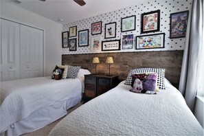 Casa, 6 quartos | 6 quartos, ferros/tábuas de passar roupa, Wi-Fi de cortesia