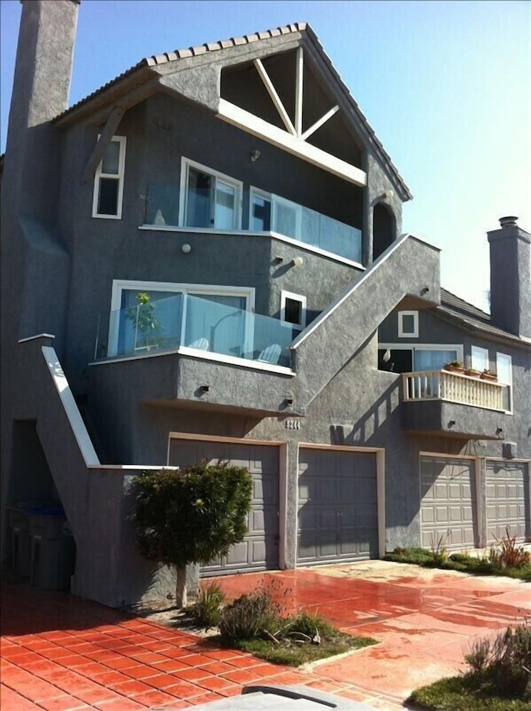 Mar Y Playa Vista Townhouse En Mandalay Beach En Oxnard, Ca - Ventura