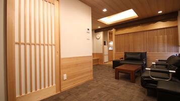 Apartamento | Sala de estar | TV de tela plana