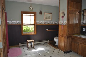 Live on a Horse Farm, Kids Ride Horses, Gather Eggs, Hike, Fish, Swim ...