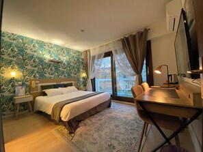 Quarto casal exclusivo | Individualmente decorados, individualmente mobiliados, escrivaninha