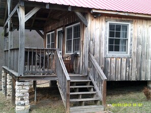Enjoy country life on a beautiful mountain horse farm setting - Warm ...