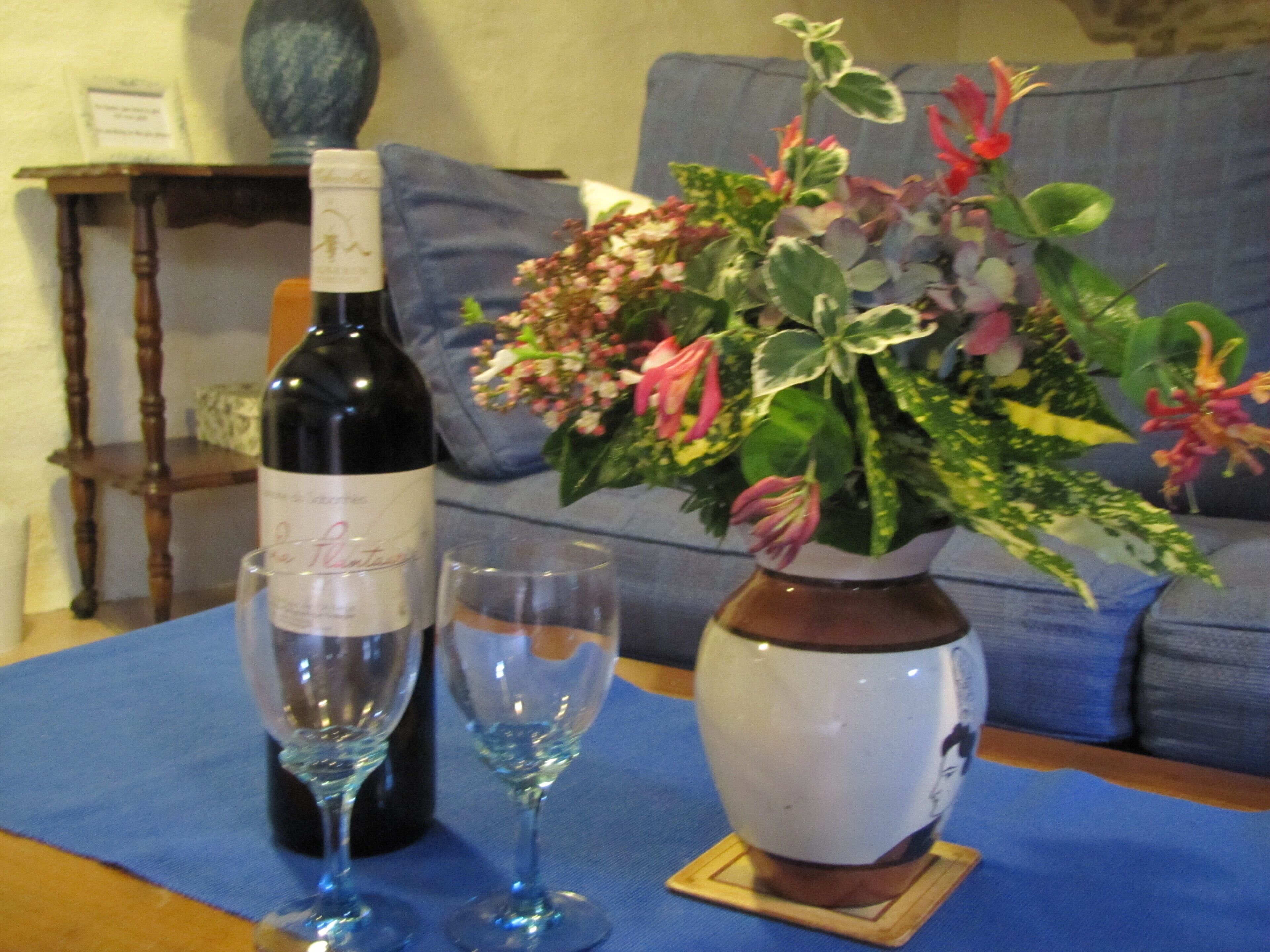 Gite Breton Traditionnel De Haute Qualité à Gomene, Piscine, Wi-fi Et Jardins - Merdrignac