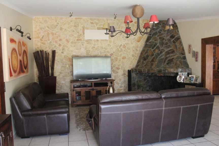 Ferme Avec 6000 Mètres Carrés, Avec Des Espaces Verts, Piscine Dans Le Calme. - Portugal