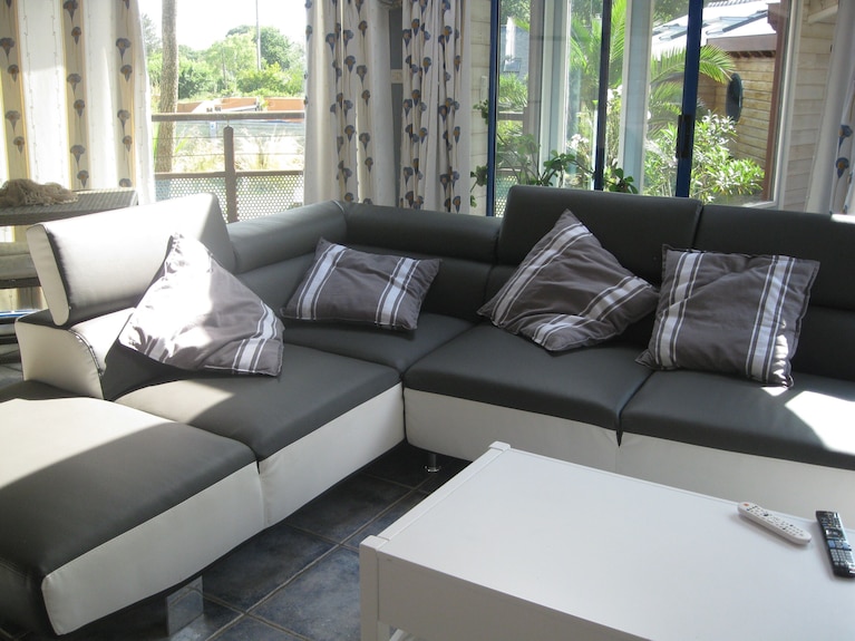 Villa Met Zwembad Overdekt En Verwarmd Tot 28 °, Jaccuzzi, Sauna - Locquirec