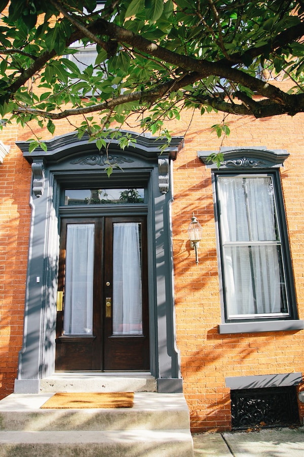 Designer Historic Home In Downtown Lancaster - Lancaster, PA