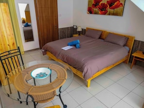 Estúdio Comfort | Com decoração personalizada, com mobília individualizada 