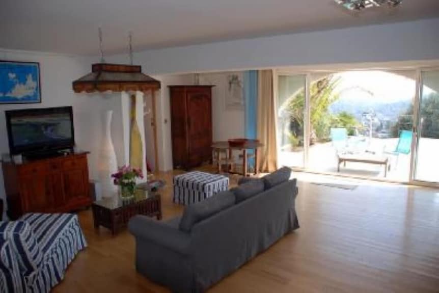 Prachtige Villa Met Zwembad Met Uitzicht Op Terrassen En Zuiden Uitzicht Op Zee - Alpes-Maritimes