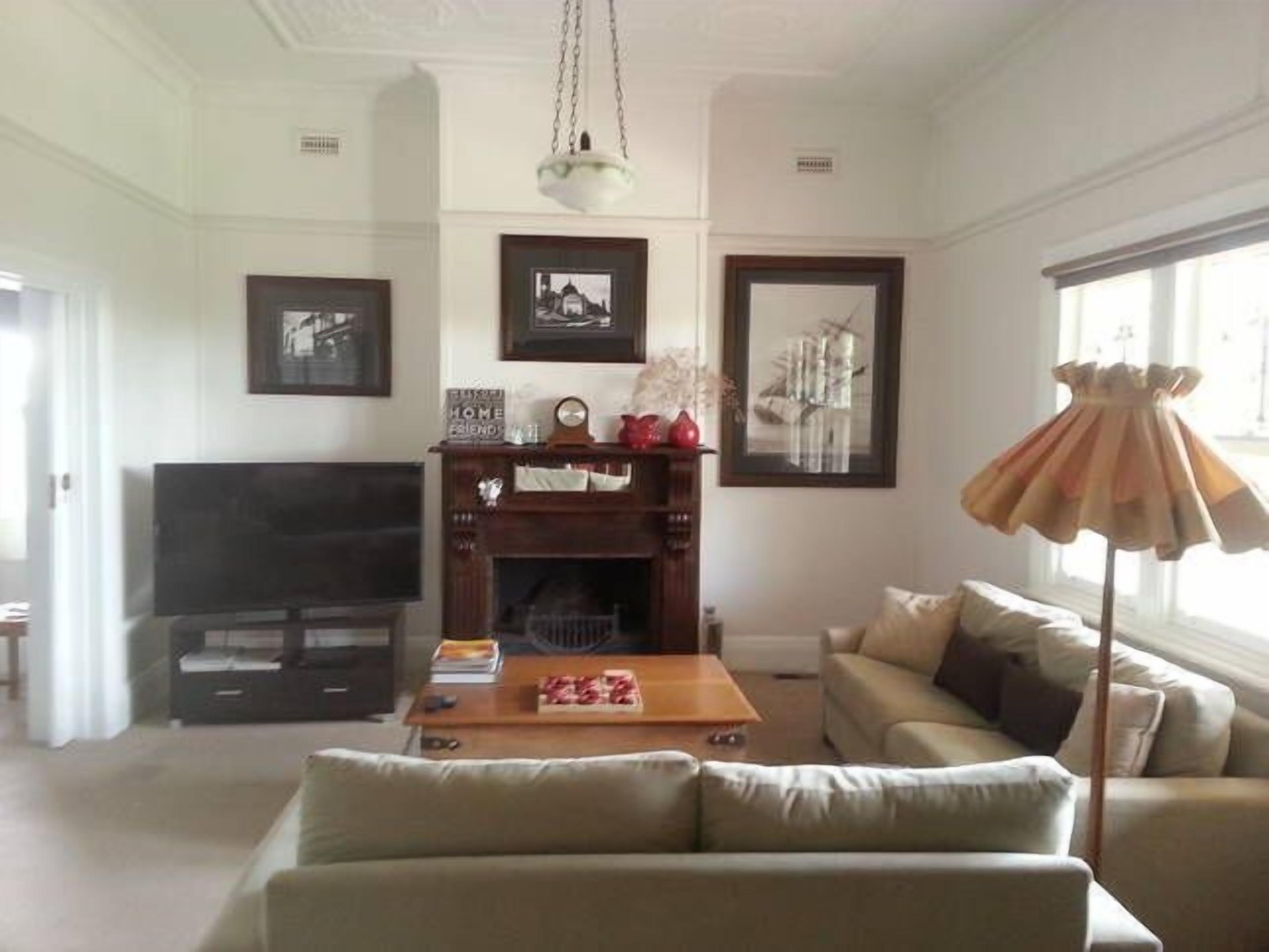 Beautiful Heritage Home, Short Stroll To The Town Centre. - Horsham