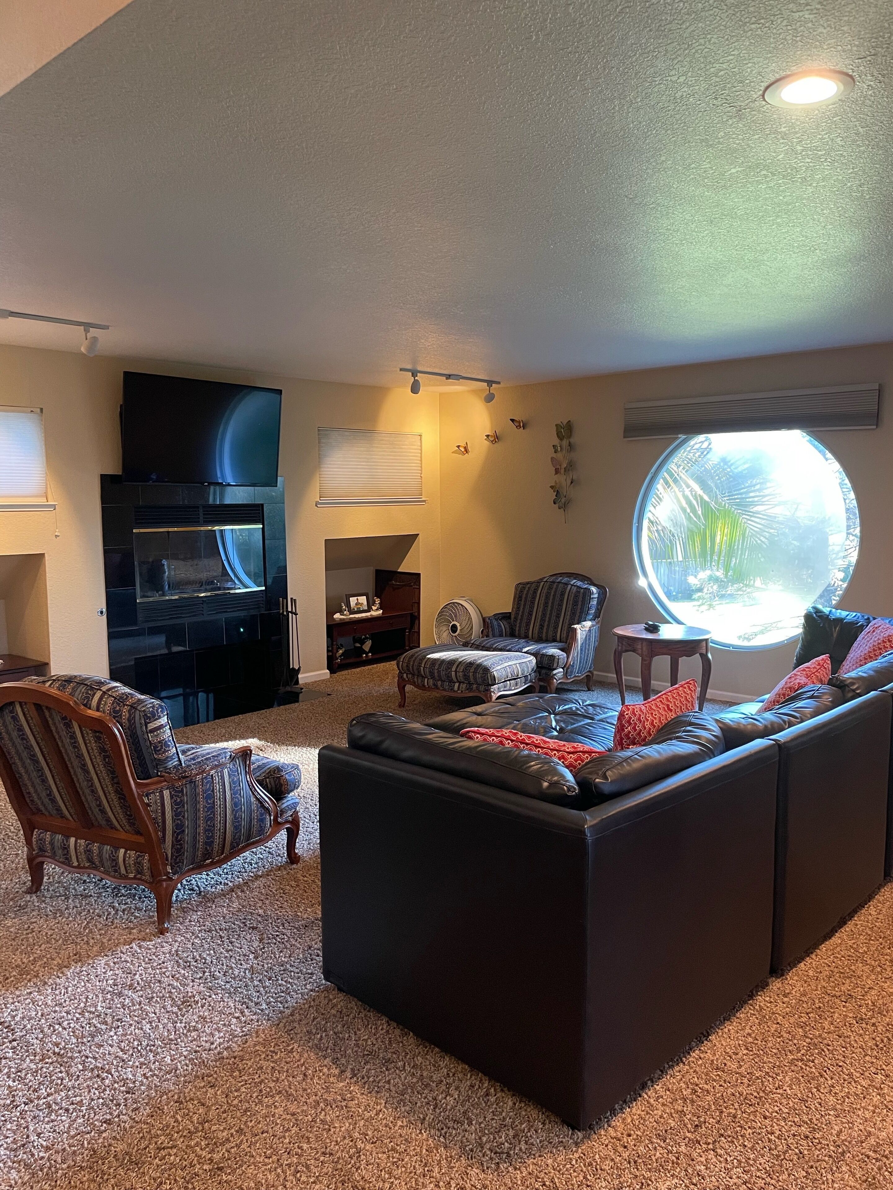 Relaxing, Spacious, Secluded House On The Calaveras River With Private Dock! - Stockton, CA