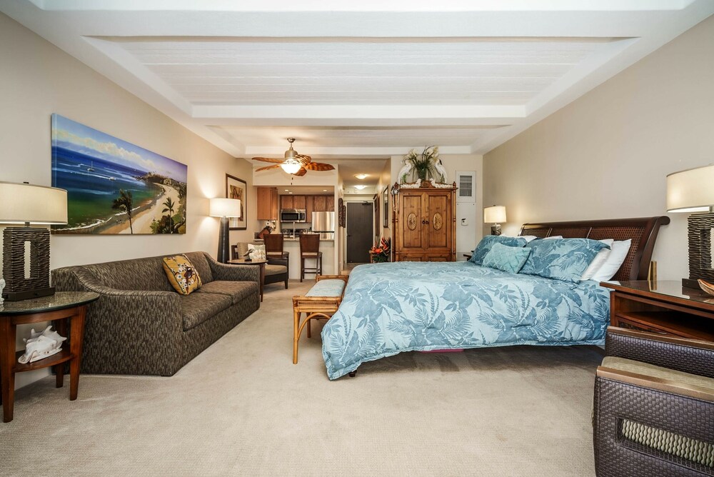 Luxurious Whaler Studio - Lahaina, HI