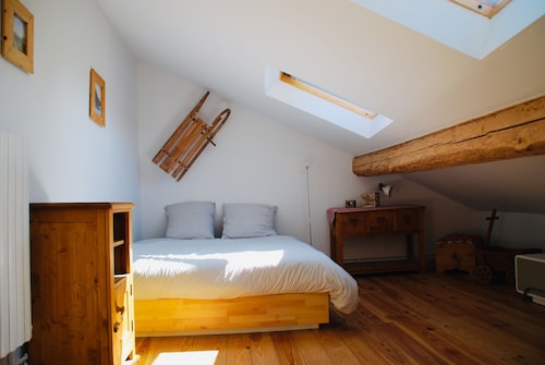 Maison Au Pied Du Château, Lac Et Plage à Pied. Classement 3* - Annecy