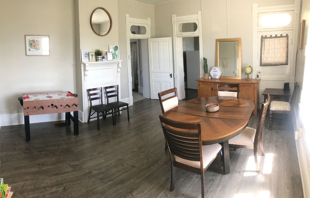 Escalante Pioneer Home Page - Boulder, UT