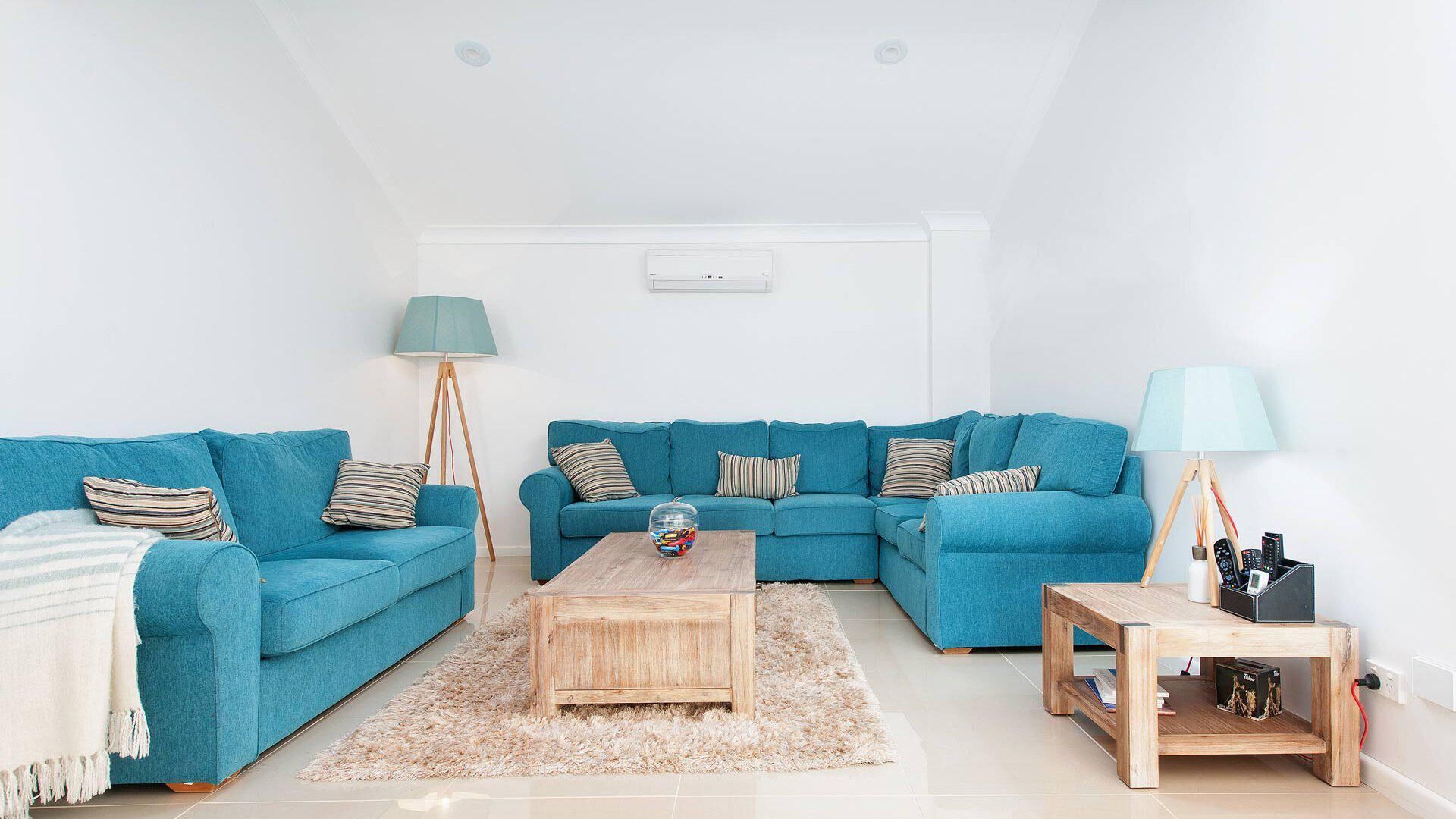 The Moorings, 15/4 Cromarty Road - Stunning With Water Views & Pool - Lemon Tree Passage