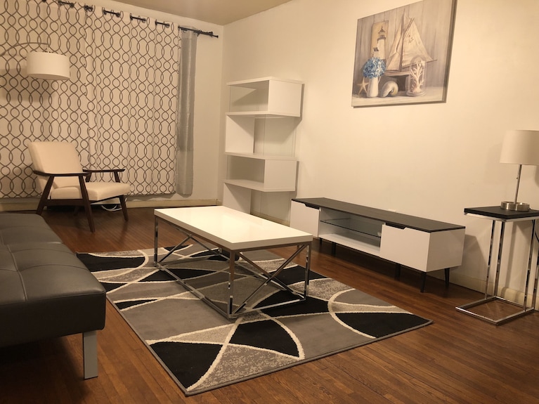 1 Bd-1br Condominio De Ojos Newark-beth Omni (Weequahic) - Newark, NJ