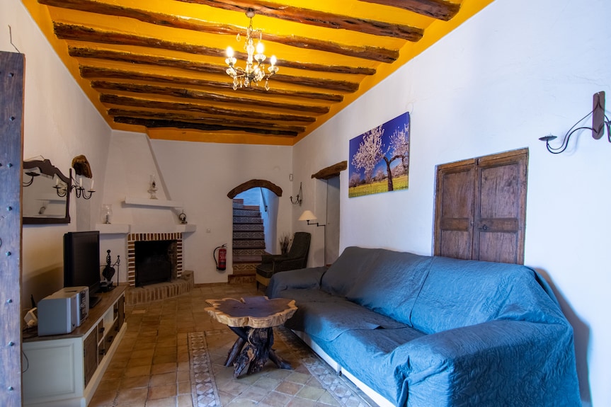 Renewed Historical Countryside Villa With Pool - 伊微沙島