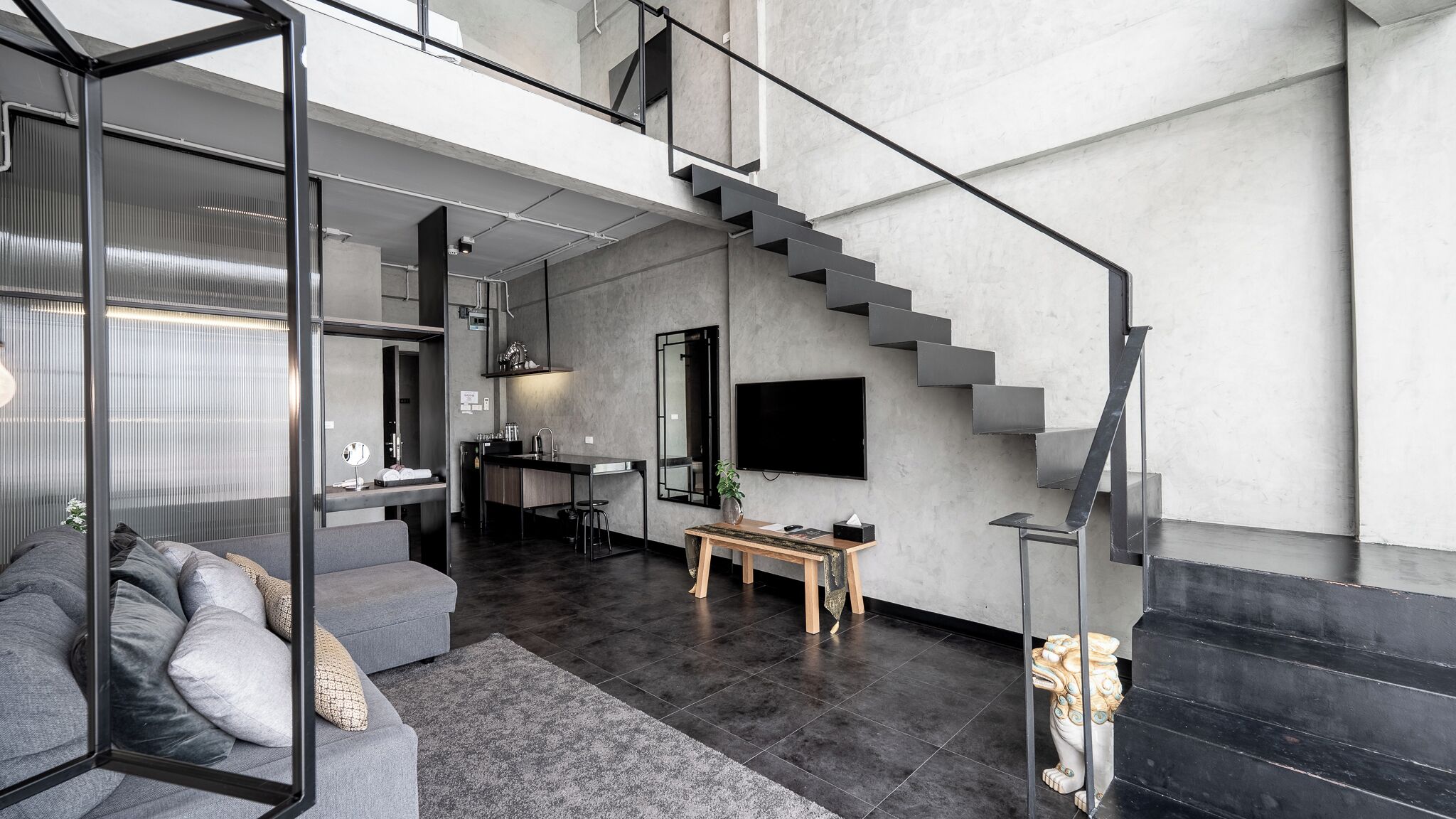 ROYALE | Secretária, Wi-fi grátis, roupa de cama fornecida 