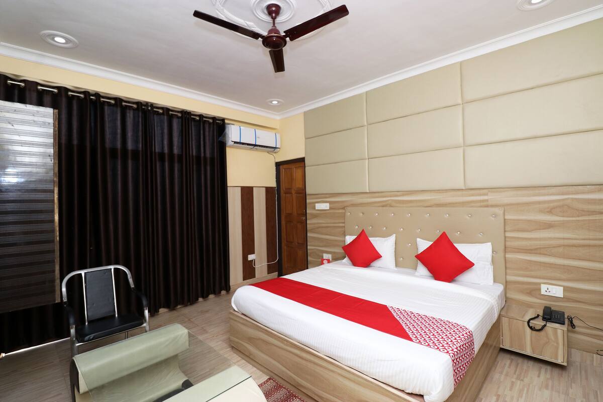 Quarto casal ou duplo luxo, 1 cama King | Roupas de cama premium, Wi-Fi de cortesia, roupa de cama