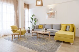 Royal Apartment | Sala de estar | Smart TV