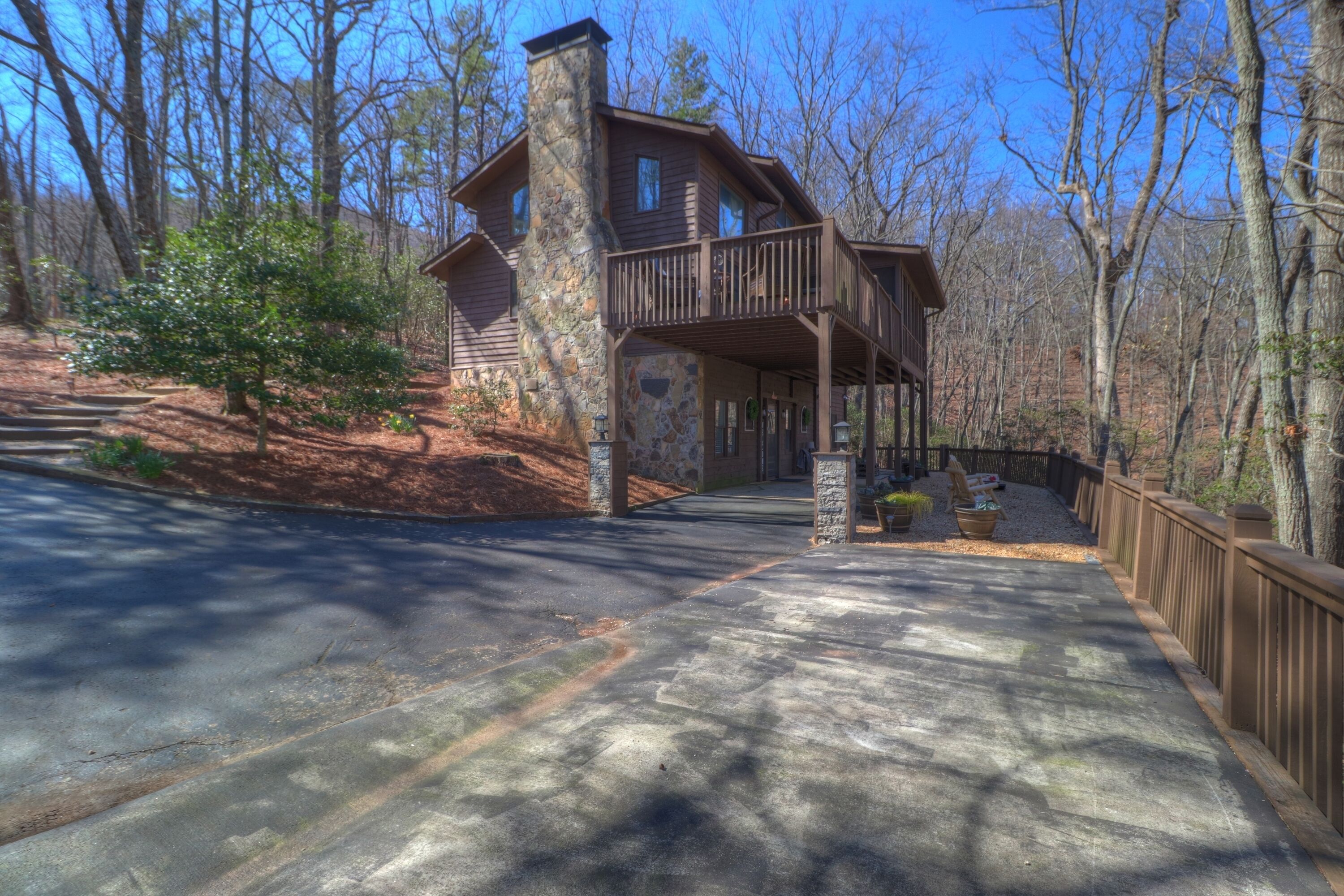 Beautiful@Big Canoe. Pool, Lake, Golf, Tennis, Boat Rentals. Pets OK ...
