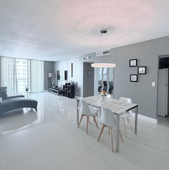 Ocean View Ocean Front 1br / 1ba Meilleur Prix. Directement Sur La Plage - Miami Gardens, FL