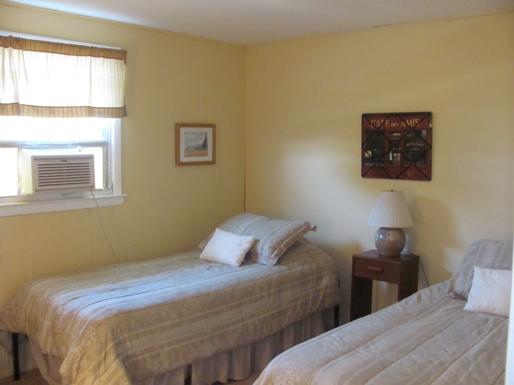 2nd Floor Of Duplex. Bay View, Sunsets, Beach, Activities. Great Family Getaway! - Beach Haven, NJ