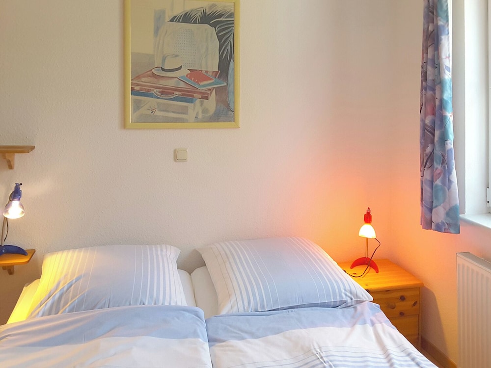 Quiet Apartment, Located Close To The Center, With Garden For Communal Use - Prerow