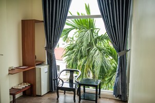 Minibar, cofre no quarto, secretária, Wi-fi grátis
