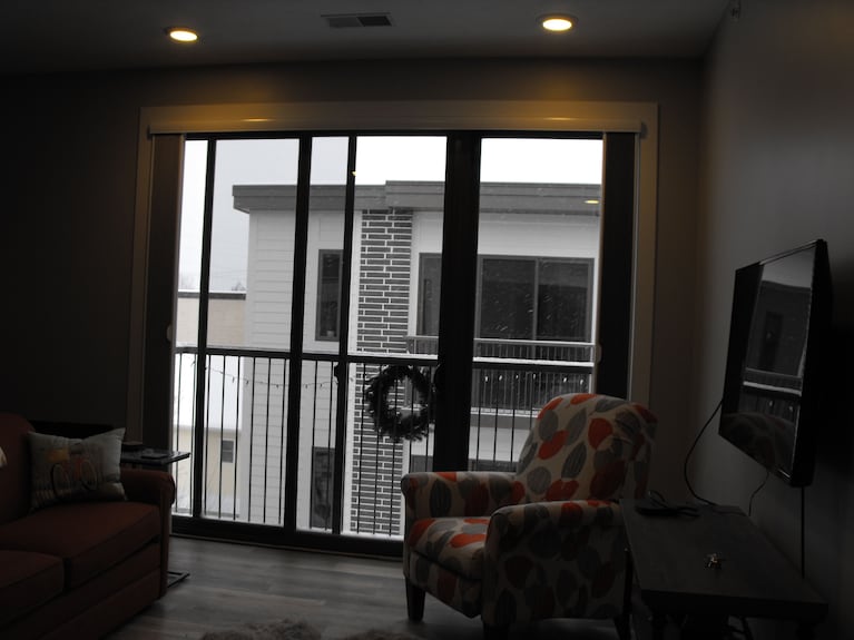 Cycle Capri #316 1 Bedroom Condominium - 트래버스시티