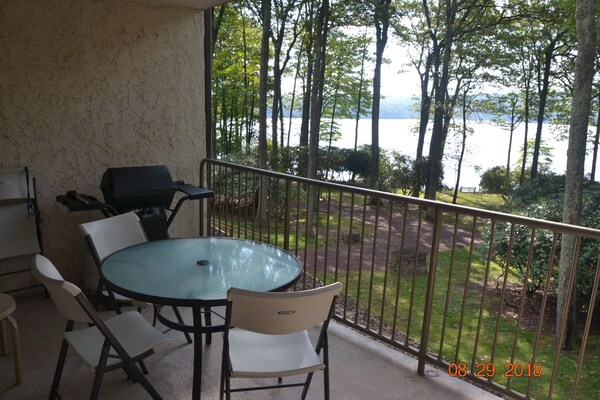 Cozy Pocono Mountain Escape - Albrightsville, PA