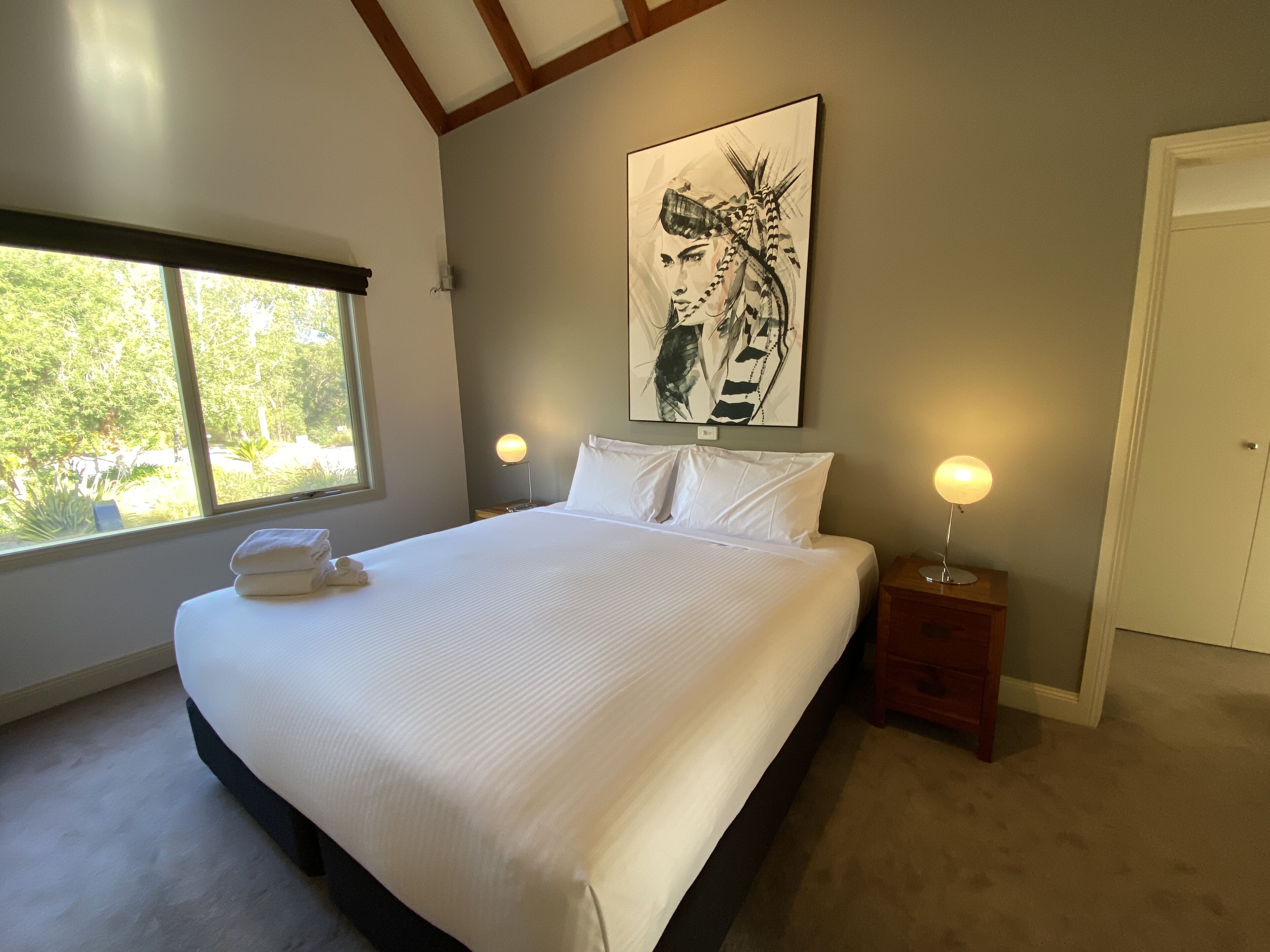 Mount View Estate: A Luxury Getaway With Unforgettable Views - Warburton