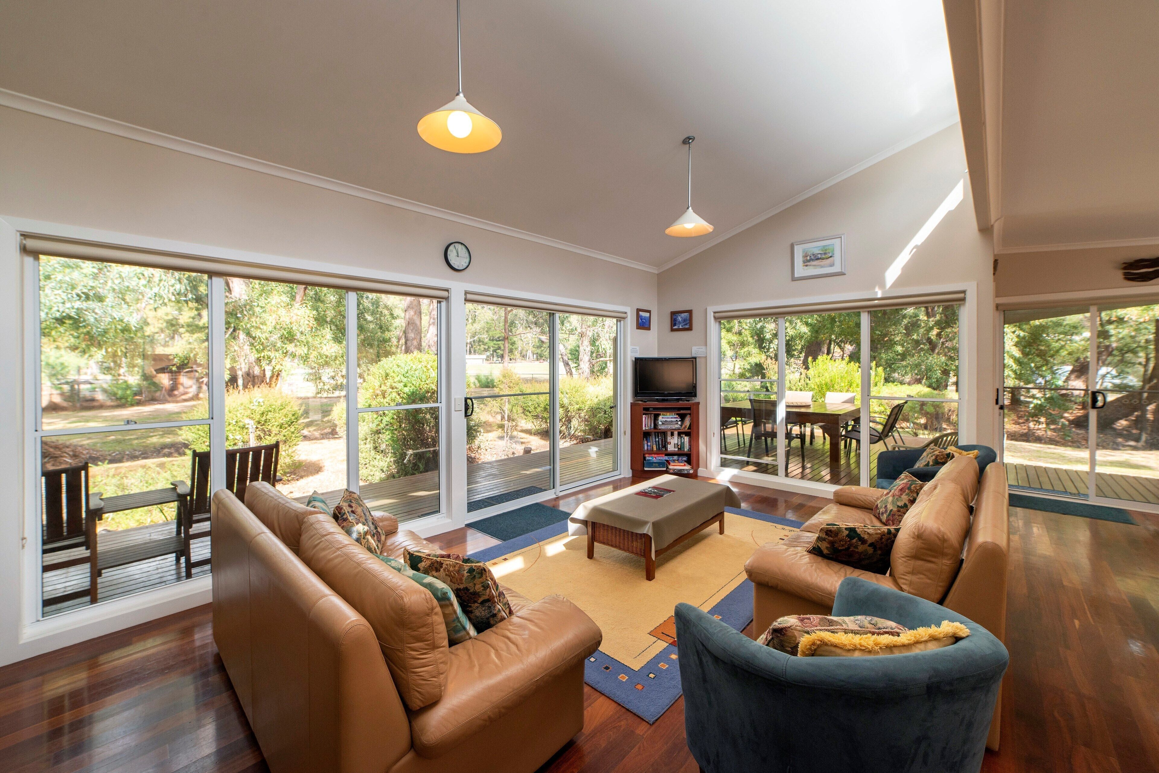 Corella Cottage, 3br/2bath Beautiful Location & Kangaroos Galore! - Halls Gap