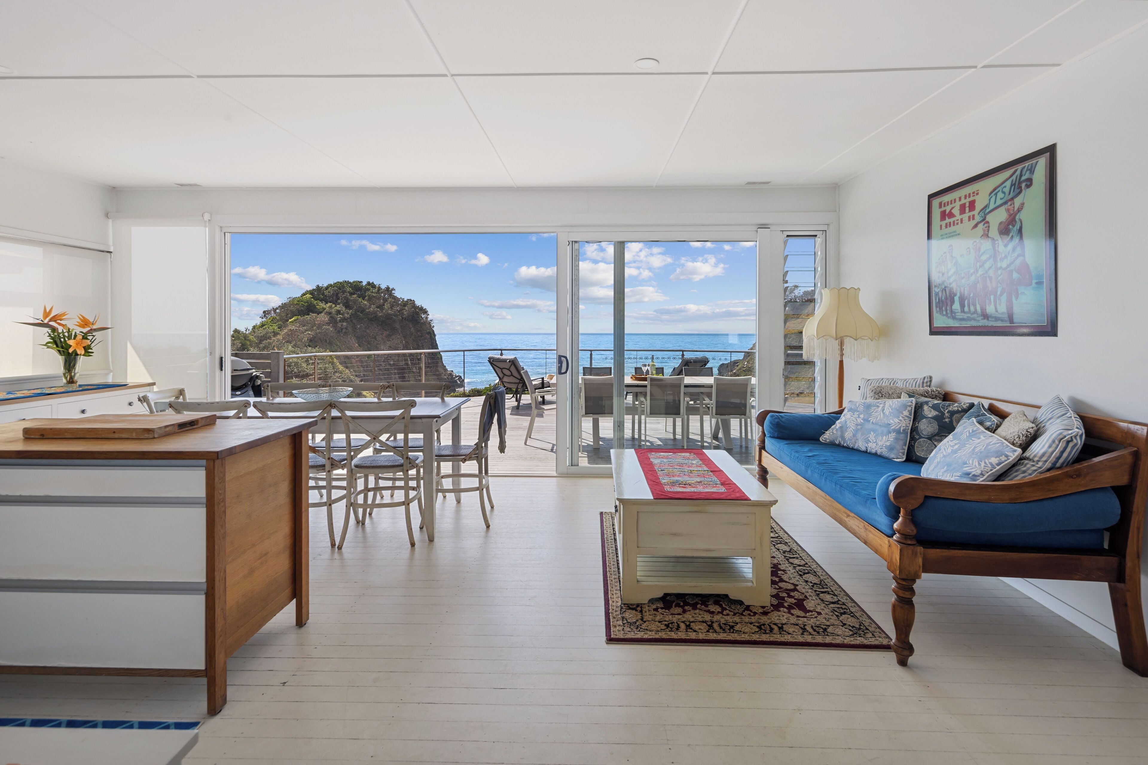 Absolute Waterfront Beach House With Massive Deck - Family And Dog Friendly - Scotts Head