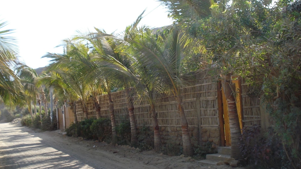 Acogedor Bungalow Privado En "Las Pocitas" Mancora Perú - Máncora