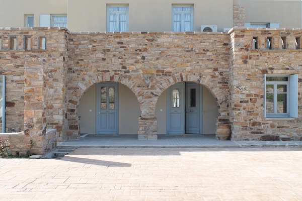 Aetheras House - Наксос