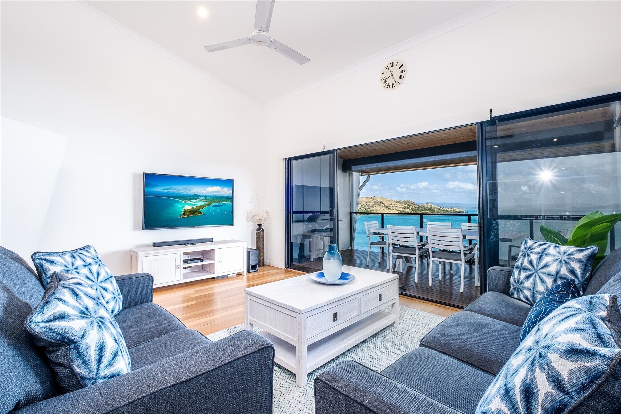 Shorelines 28 Premium - Hamilton Island