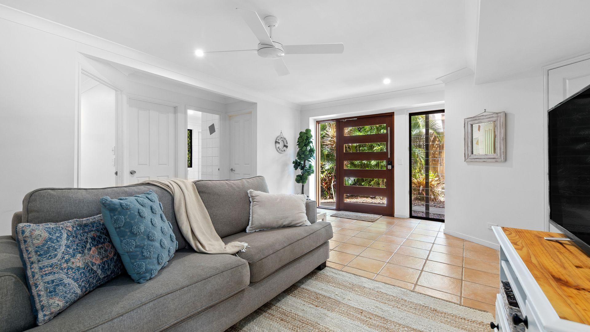 Corona St - Secluded Sunshine Beach Duplex With Private Pool - Sunshine Coast