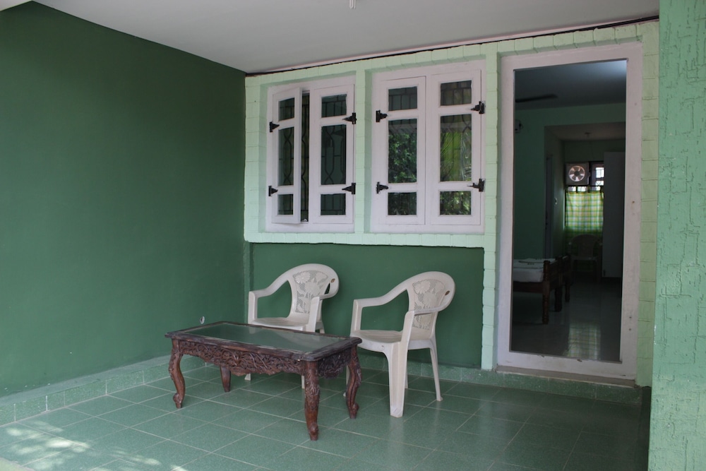 Majali Strand Dorf Lake Ansicht Zimmer - Karwar