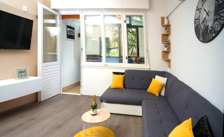 Apt Adria Recientemente Renovado - Split