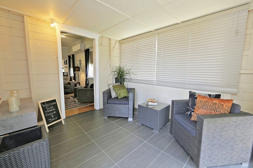 Rest Relax In Elegant Surroundings Very Close To Town With Free Wifi And Netflix - Queensland