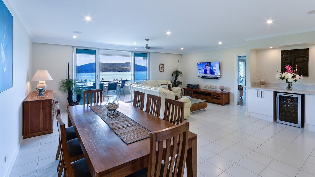 Poinciana 212 - Hamilton Island - Whitsundays