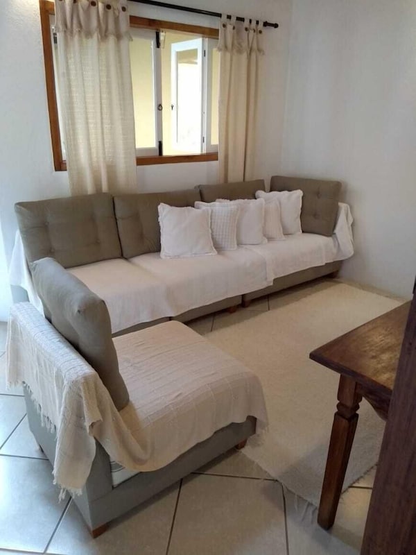 Ipe-yellow House - Cabore - Paraty