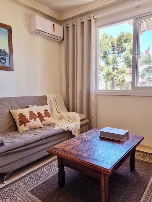 Apartamento Duplex . Uma Quadra Da Catedral De Pedra. - Canela