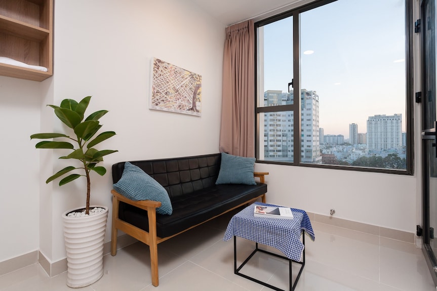 Digital Nomad Studio In The Heart Of Saigon - Tan Son Nhat Airport (SGN)