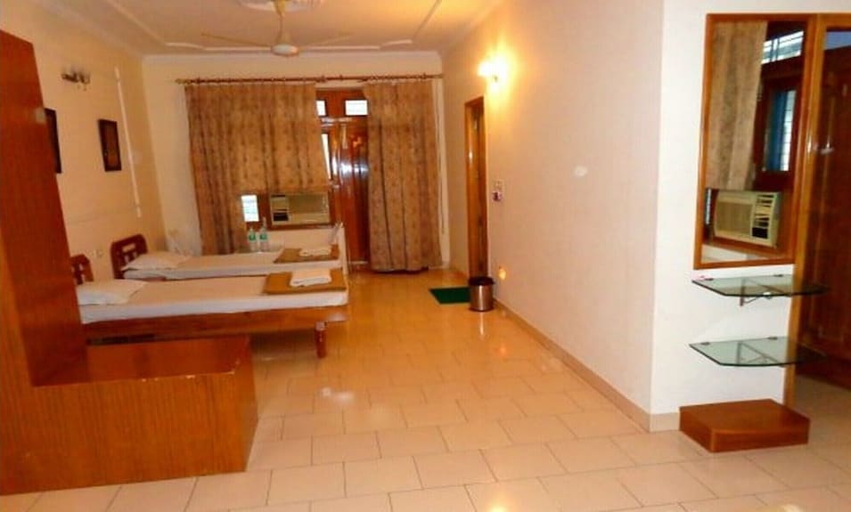 Quadruple Room Near Ram Jhula - 리시케시