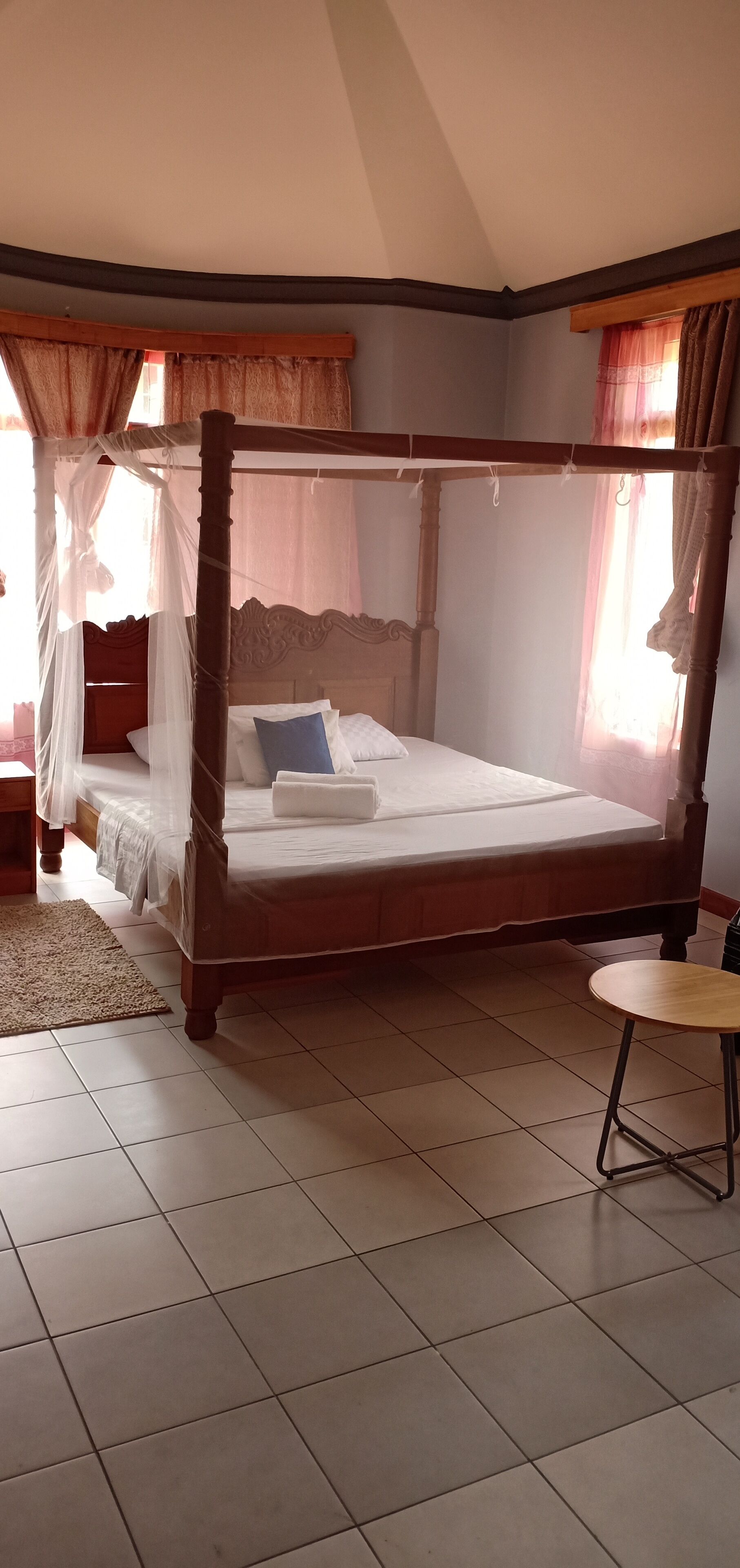 Home Away From Home - Private Rooms In A Homestay Set Up. - Mombasa