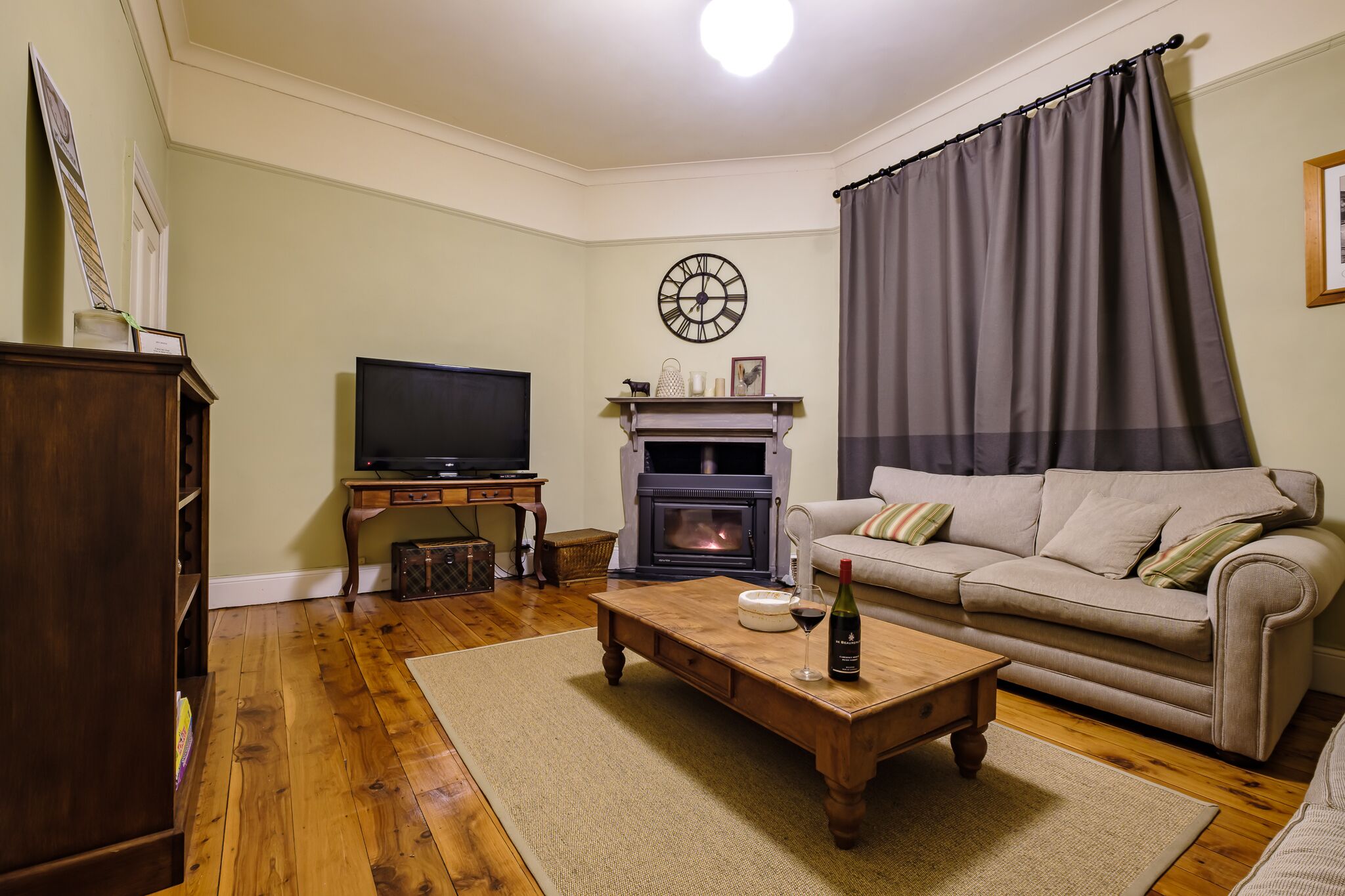 White Corner Cottage - Quality Heritage Rylstone Home - Blue Mountains