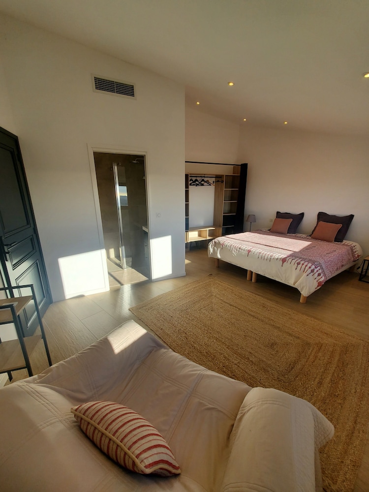 South Facing Villa With Panoramic Sea View, Pool, Ac, Quiet - Grasse