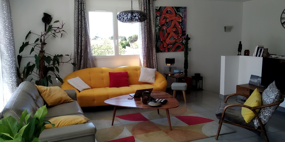 Duplex à 2 Pas De La Plage, Grande Terrasse Et 2 Parkings Sécurisés - Martigues