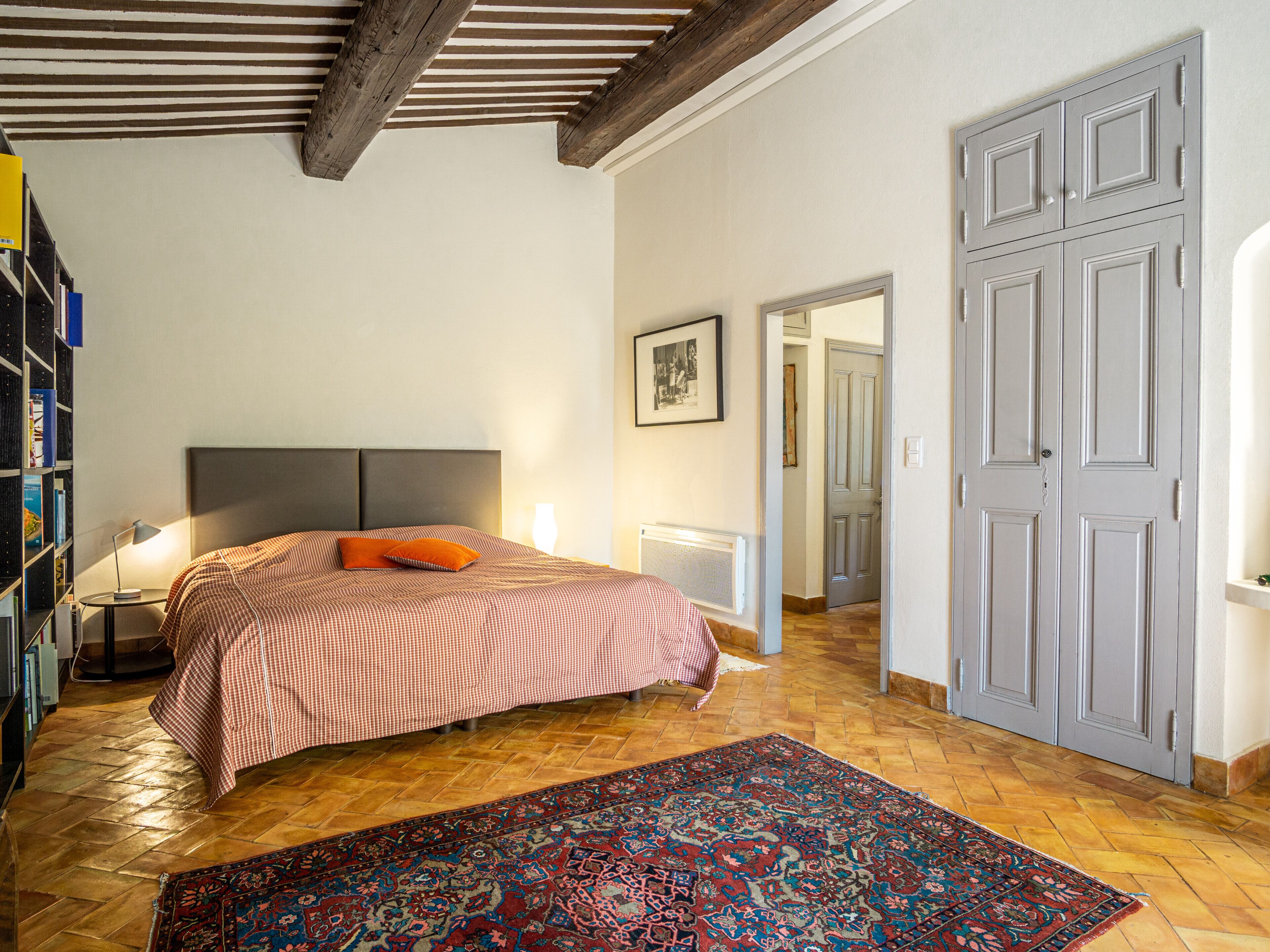 Stunning Panoramic Views And Heated Pool In Roussillon - Roussillon